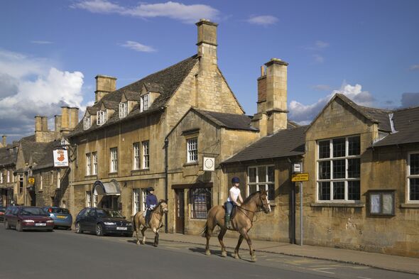 The 16 beautiful little English market towns everyone must visit at ...