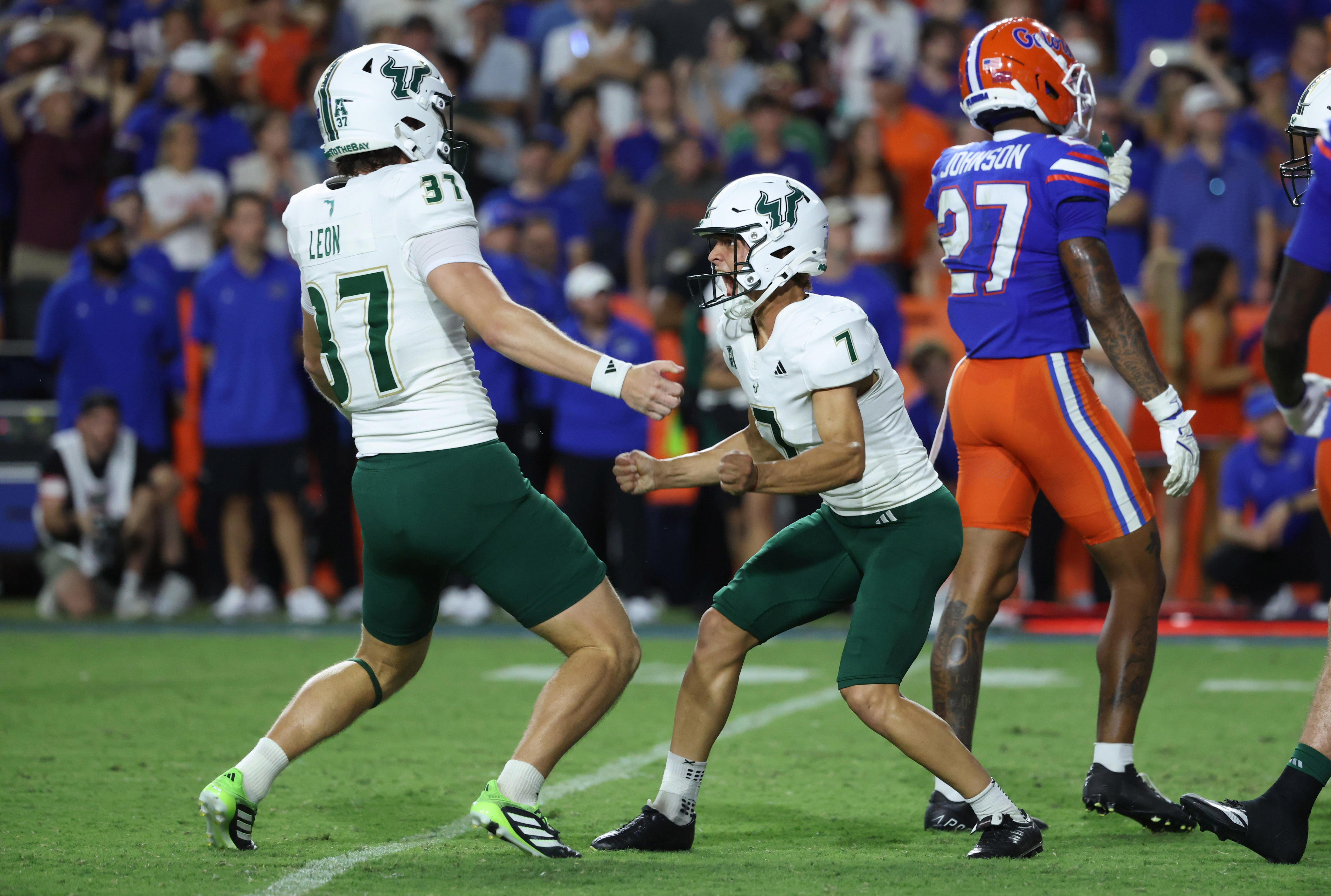 Social media reacts to Florida football loss to USF at The Swamp