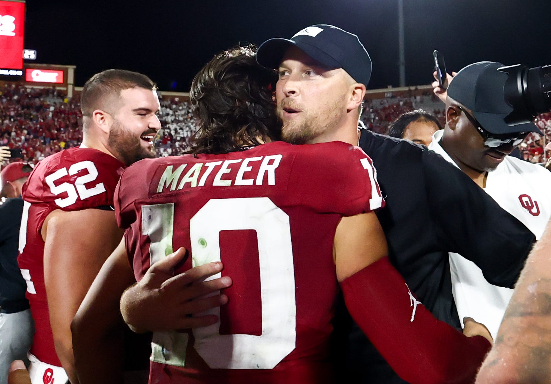 John Mateer has the belief of everyone inside OU's program