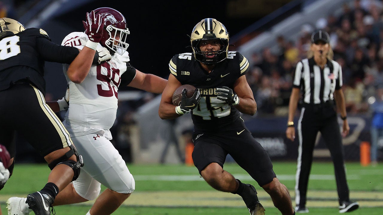 Devin Mockobee's career day lifts Purdue to first 2-0 start since 1916