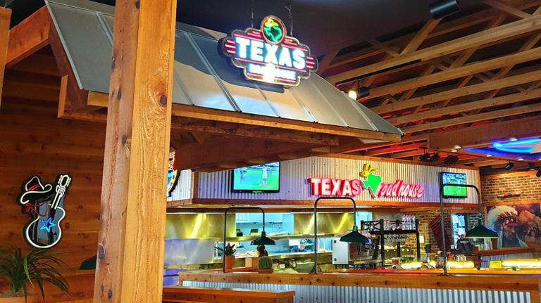 The Southern State That Loves Texas Roadhouse The Most Isn't Texas