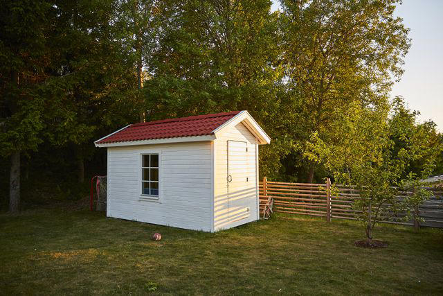 10 Things You Should Never Store In A Shed