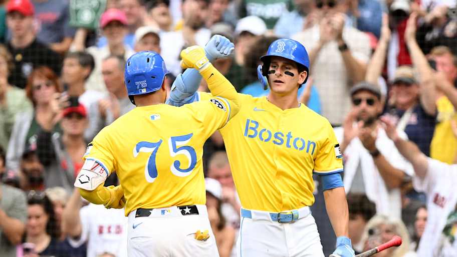 Roman Anthony gets placed on the IL, the impact on his card values