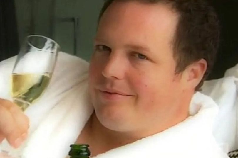 Broke bloke blew thousands on private jets and strip clubs thanks to ...