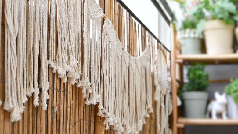 13 Balcony Privacy Screen Ideas That Also Add Style To Your Outdoor Space