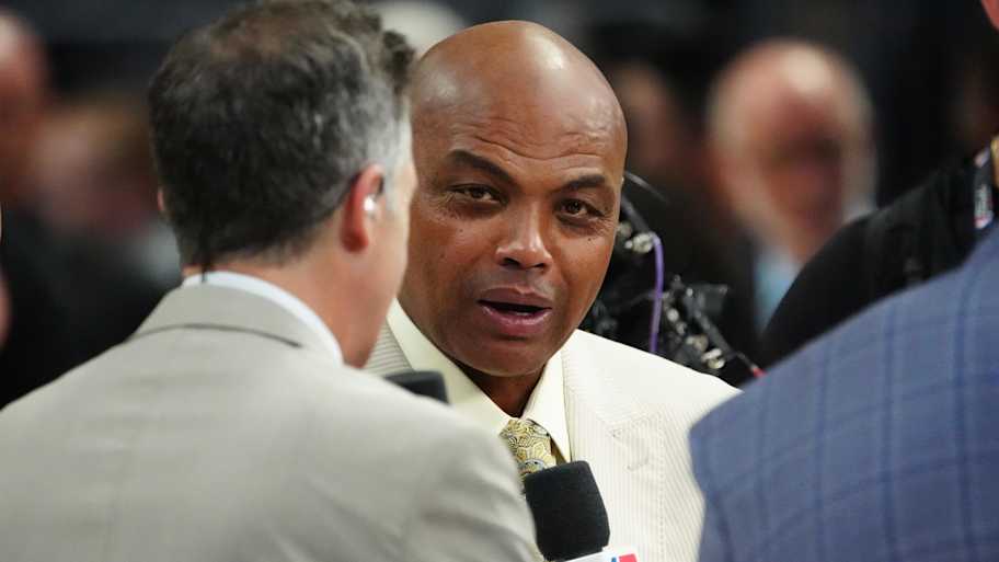 Charles Barkley Doesn’t Hold Back Regarding Lakers’ LeBron James ...