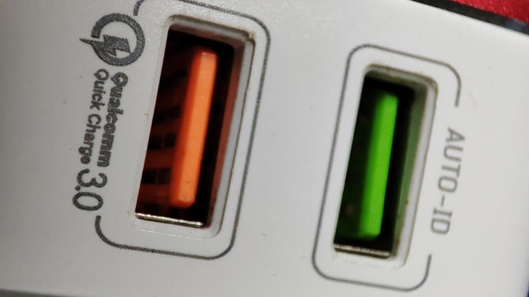 What Does It Mean When A USB Port Is Red?