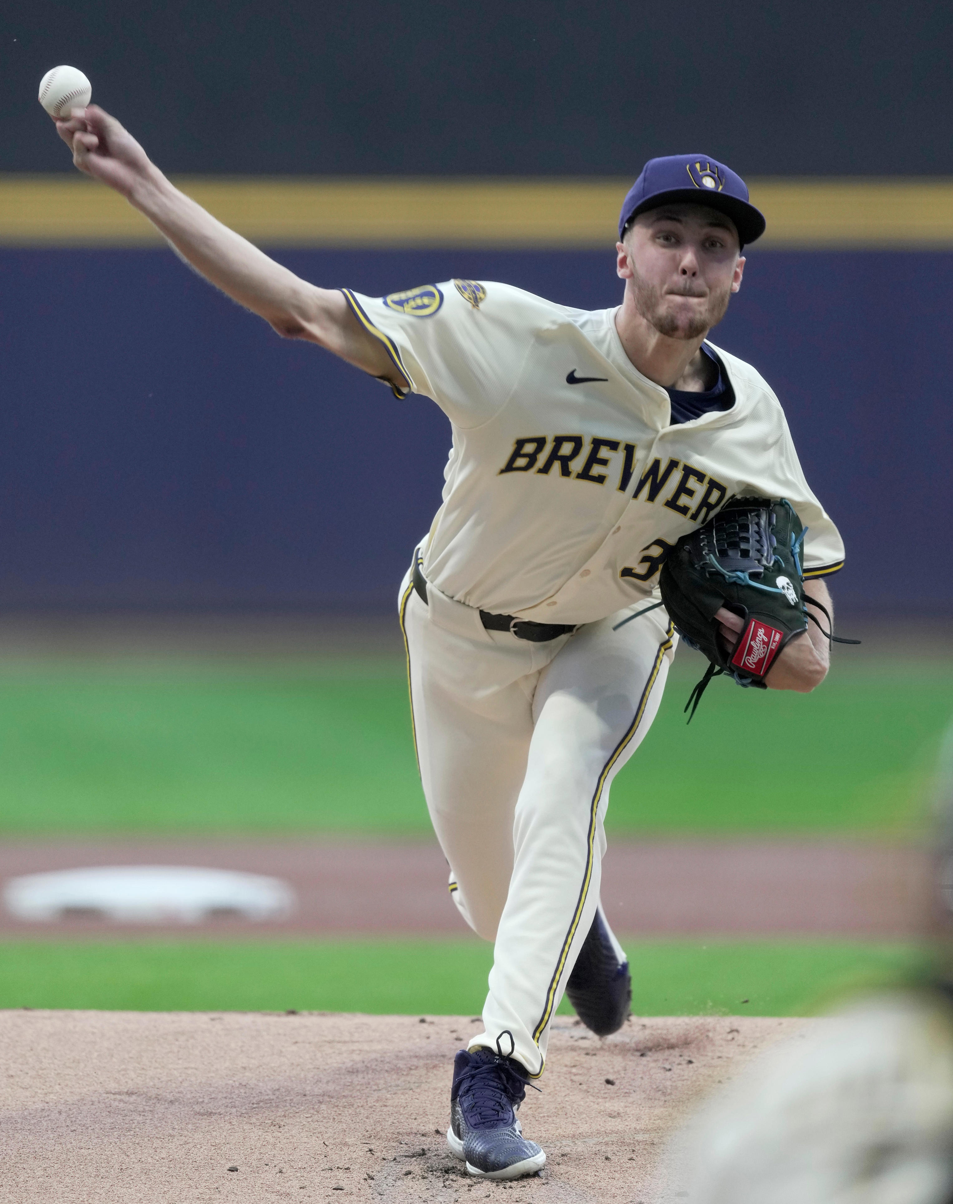 Brewers 10, Pirates 1: The Miz turns in a career performance