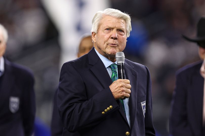 FOX NFL Sunday crew in full as Terry Bradshaw without beloved colleague