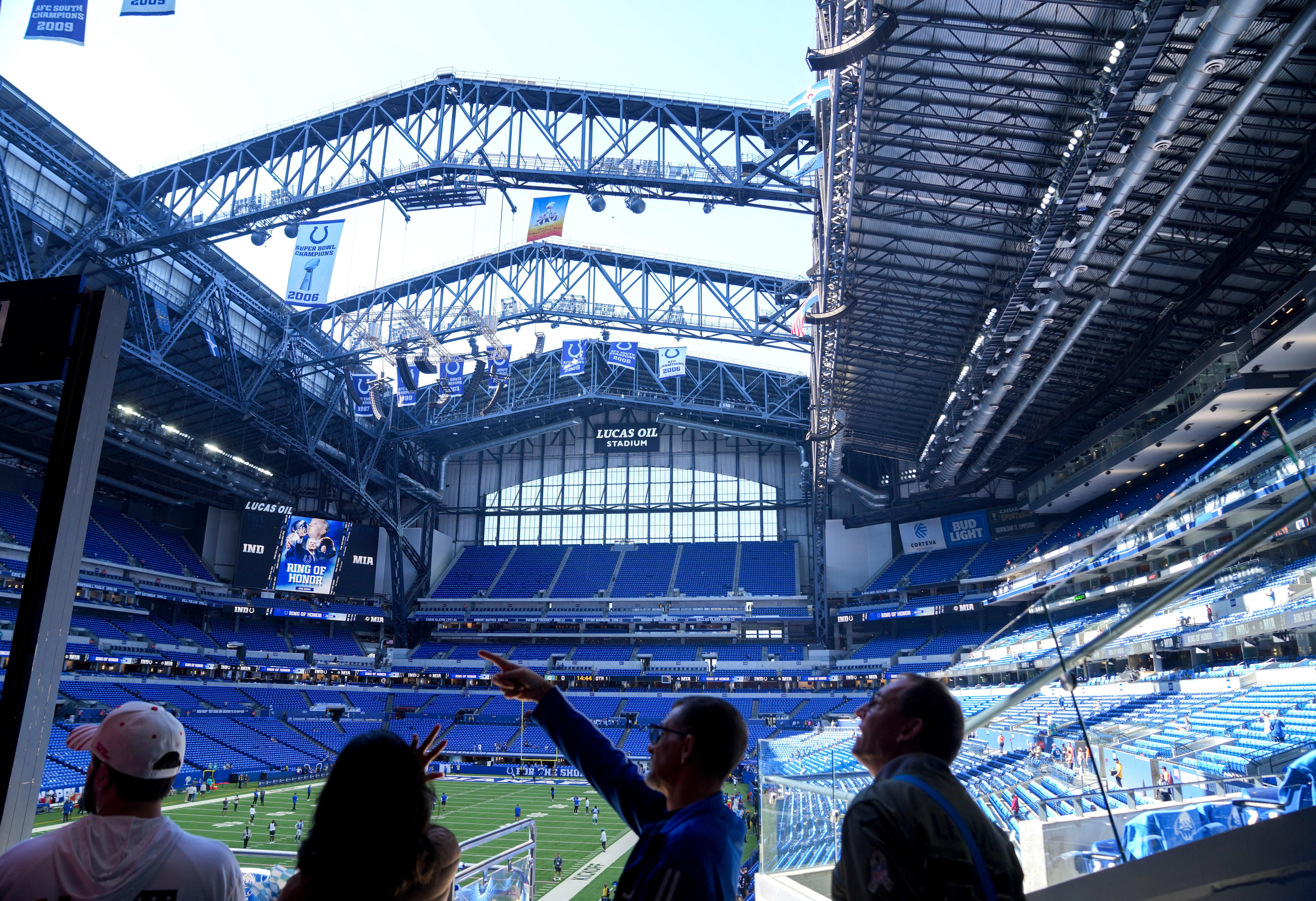 Is the roof open for the Colts game on Oct. 12? Is the Lucas Oil ...