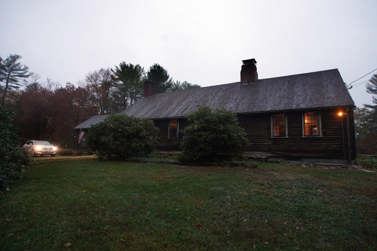 ‘Conjuring’ house heads to auction after foreclosure — and the spooky ...