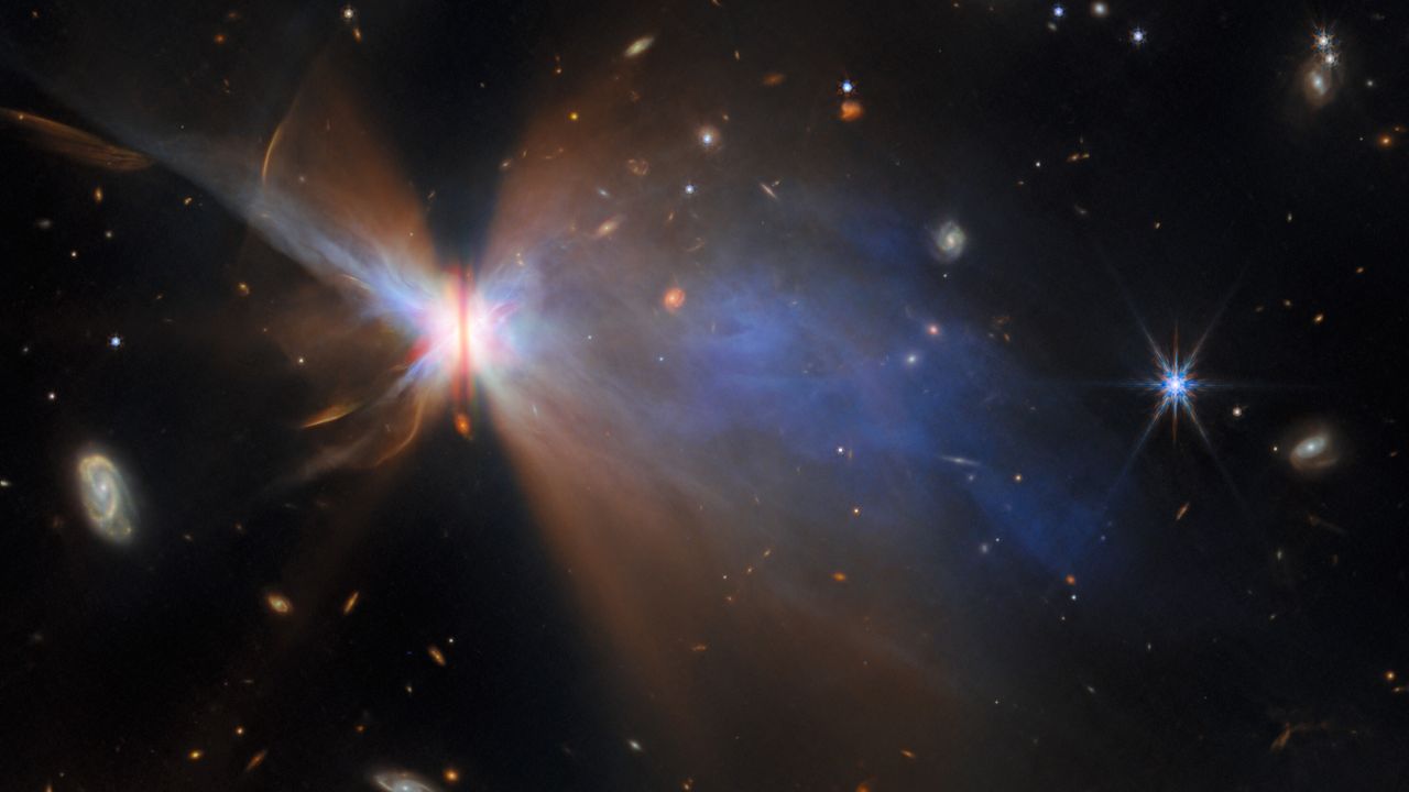 James Webb telescope finds a warped 'Butterfly Star' shedding its ...