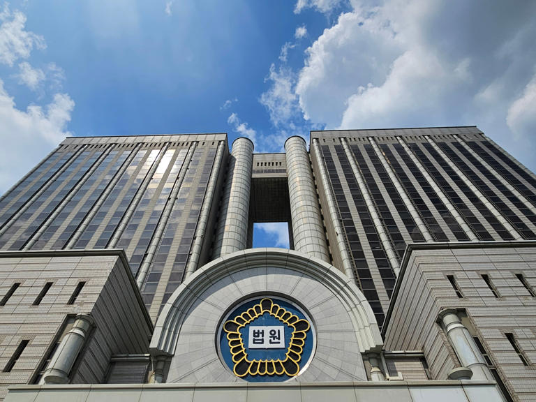 LS Electric, Iljin Electric employees arrested in 670 billion won bid ...