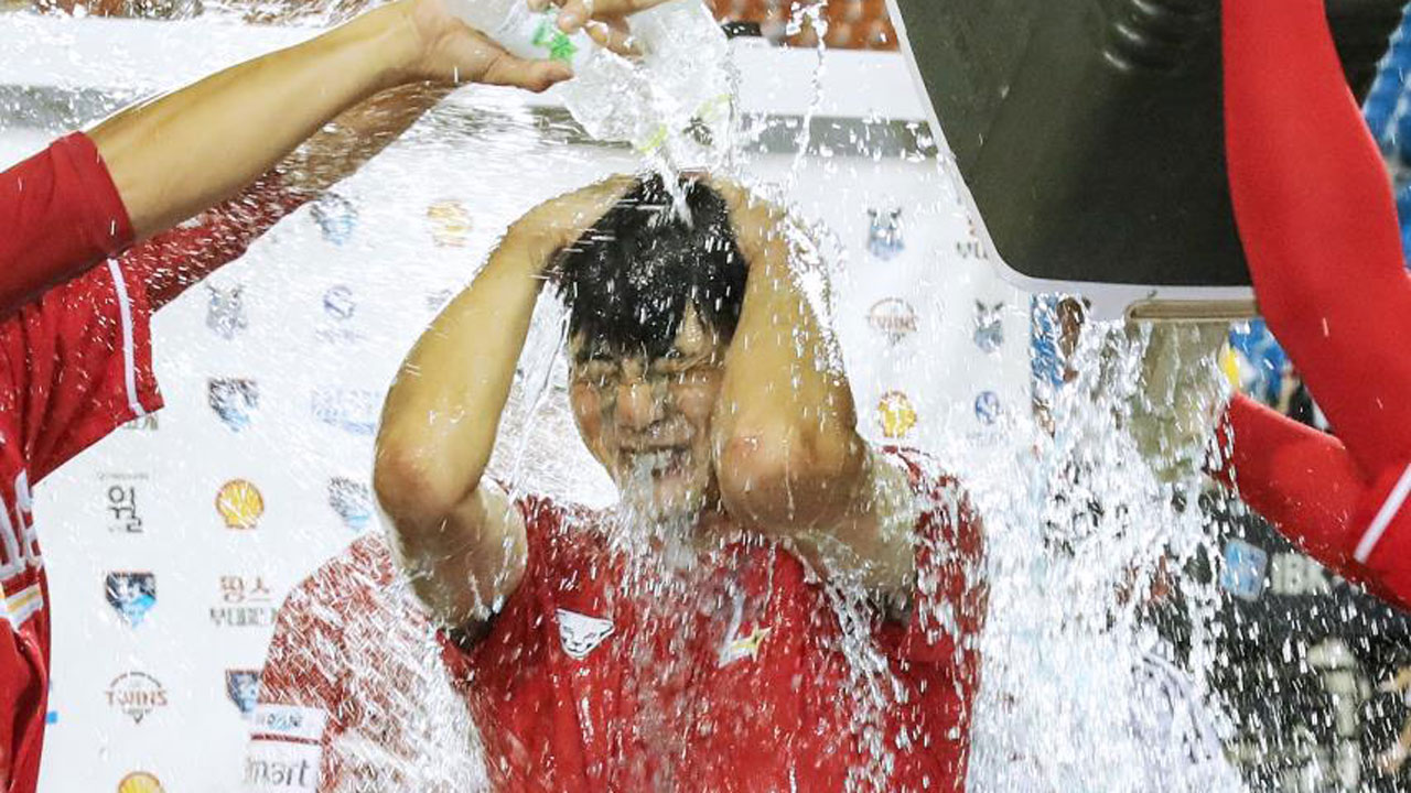 '김광현 2000K'…SSG, 선두 LG 꺾고 5연승