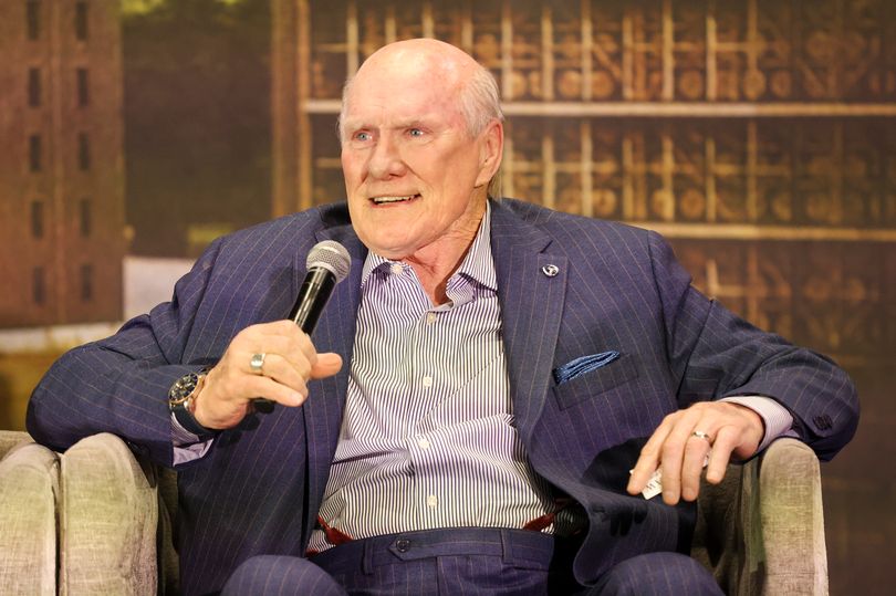 Terry Bradshaw net worth and wife who had 'no idea who he was'