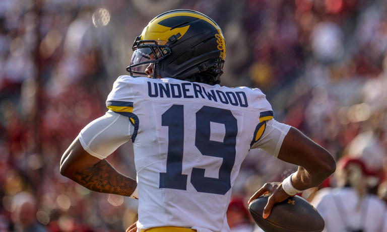 ESPN names Michigan QB Bryce Underwood Wolverines' key player