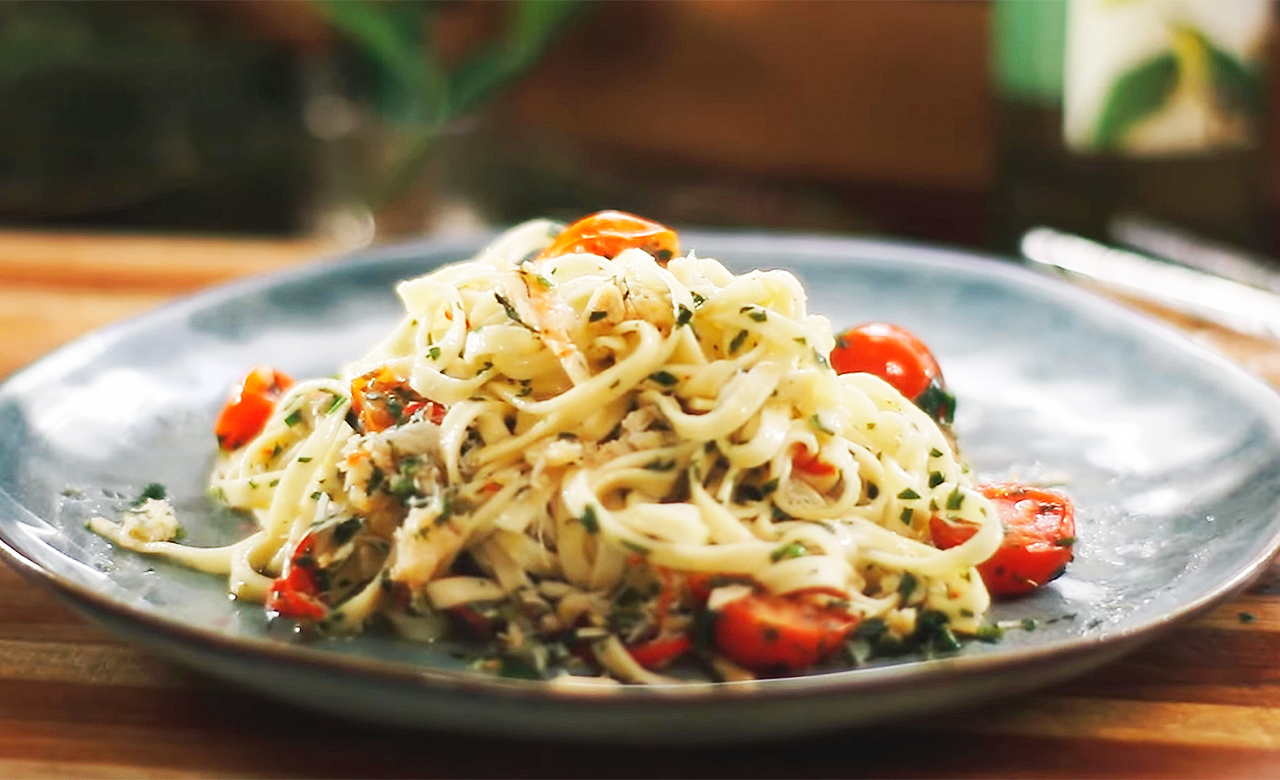 I made crab linguine in just 15 minutes! 🍝