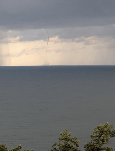 LOOK! FOX 8 viewers capture waterspouts in Northeast Ohio