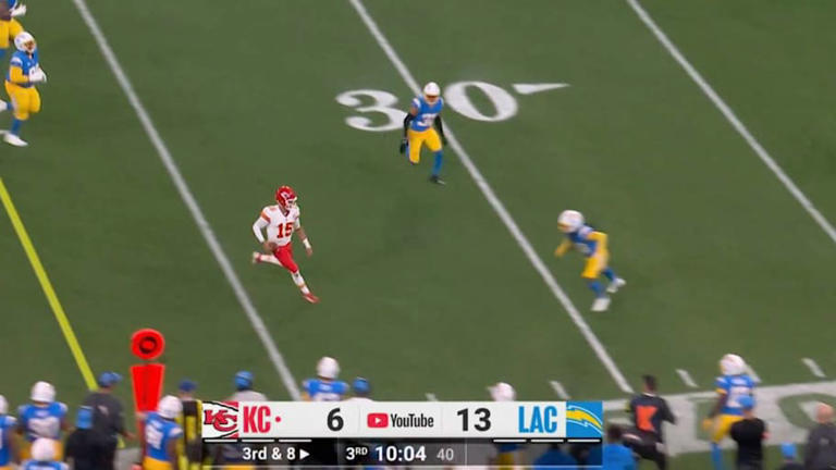 Patrick Mahomes Ripped by Fans for Sideline Move in Week 1 Loss to Chargers