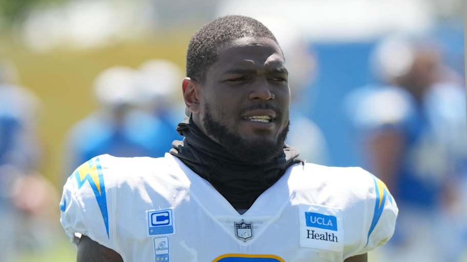 Chargers LB Denzel Perryman spotted in walking boot after ankle injury ...