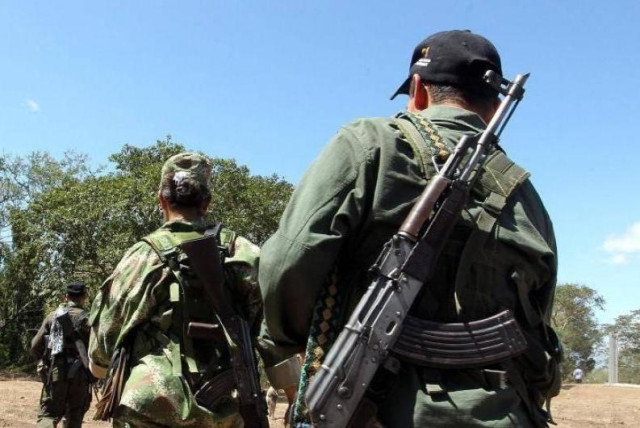 Video | Se reportan ataques contra estación de Policía en Suárez, Cauca ...