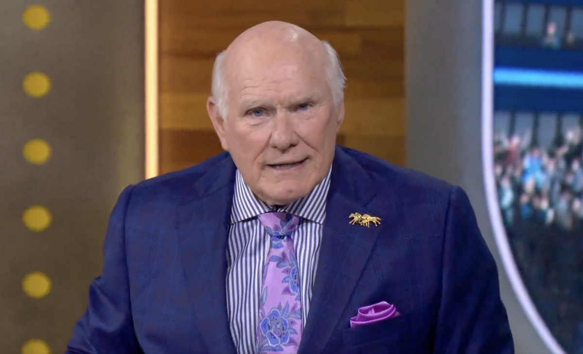 NFL Fans Begging Terry Bradshaw To Retire On Sunday