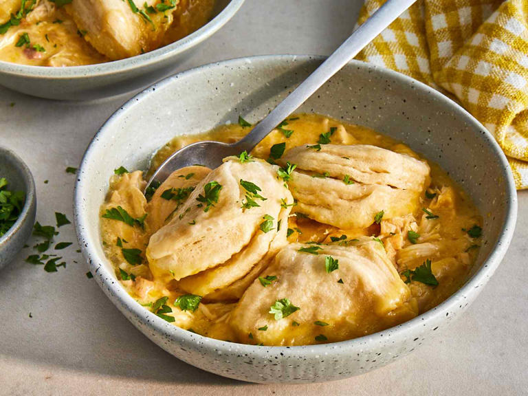 This Beloved 5-Ingredient Slow Cooker Dinner Has Been Tested By Nearly ...