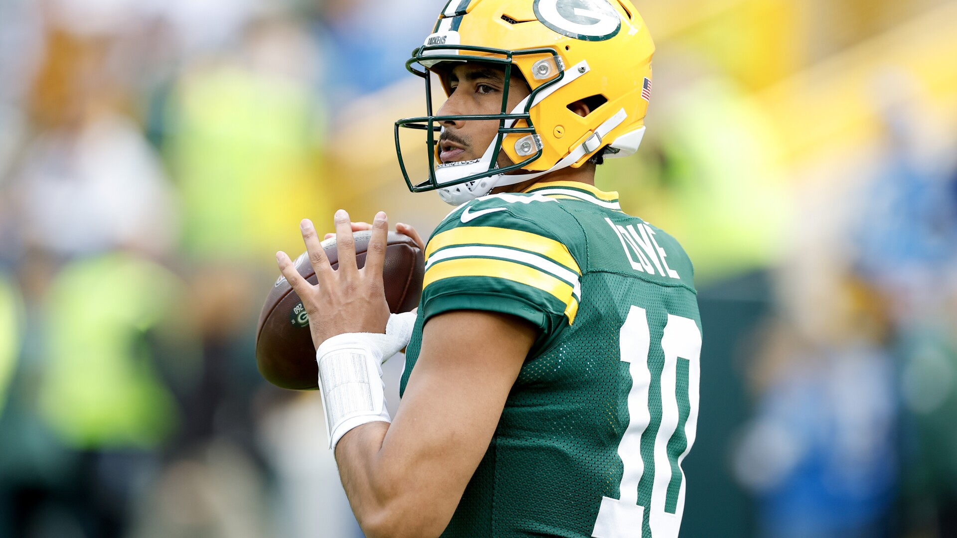 Packers march down field on first possession, take 7-0 lead over Lions