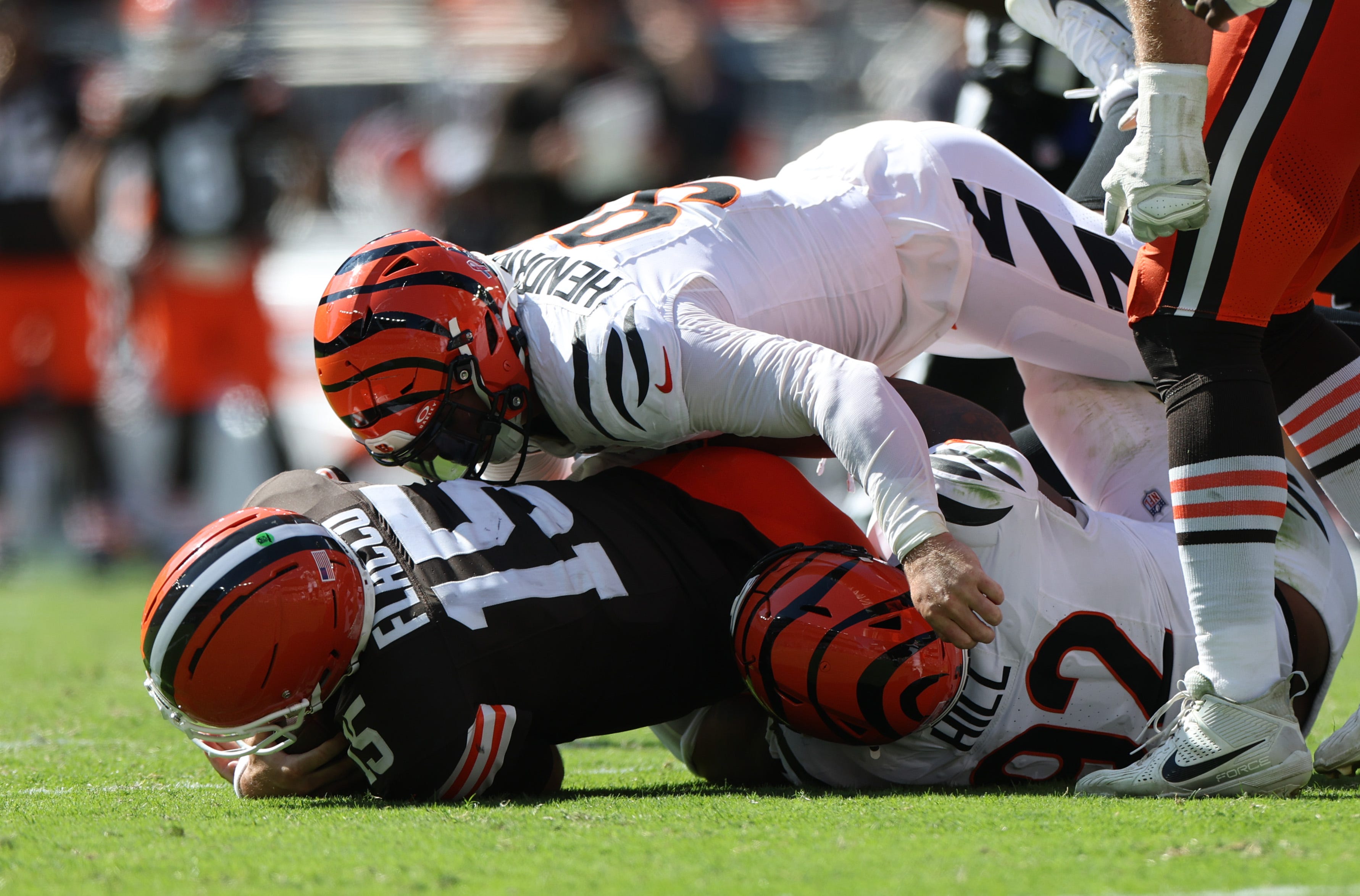 Browns vs. Bengals live updates: Missed kicks doom Cleveland in loss to ...