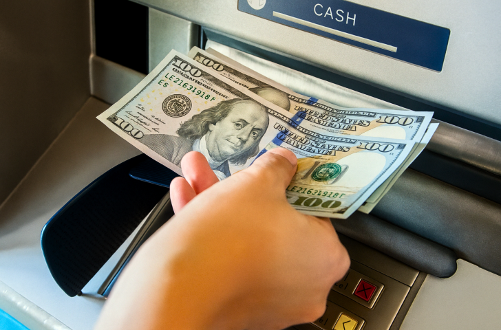 Tiembla el dólar: expertos anticiparon que pasará la barrera de 4000 ...