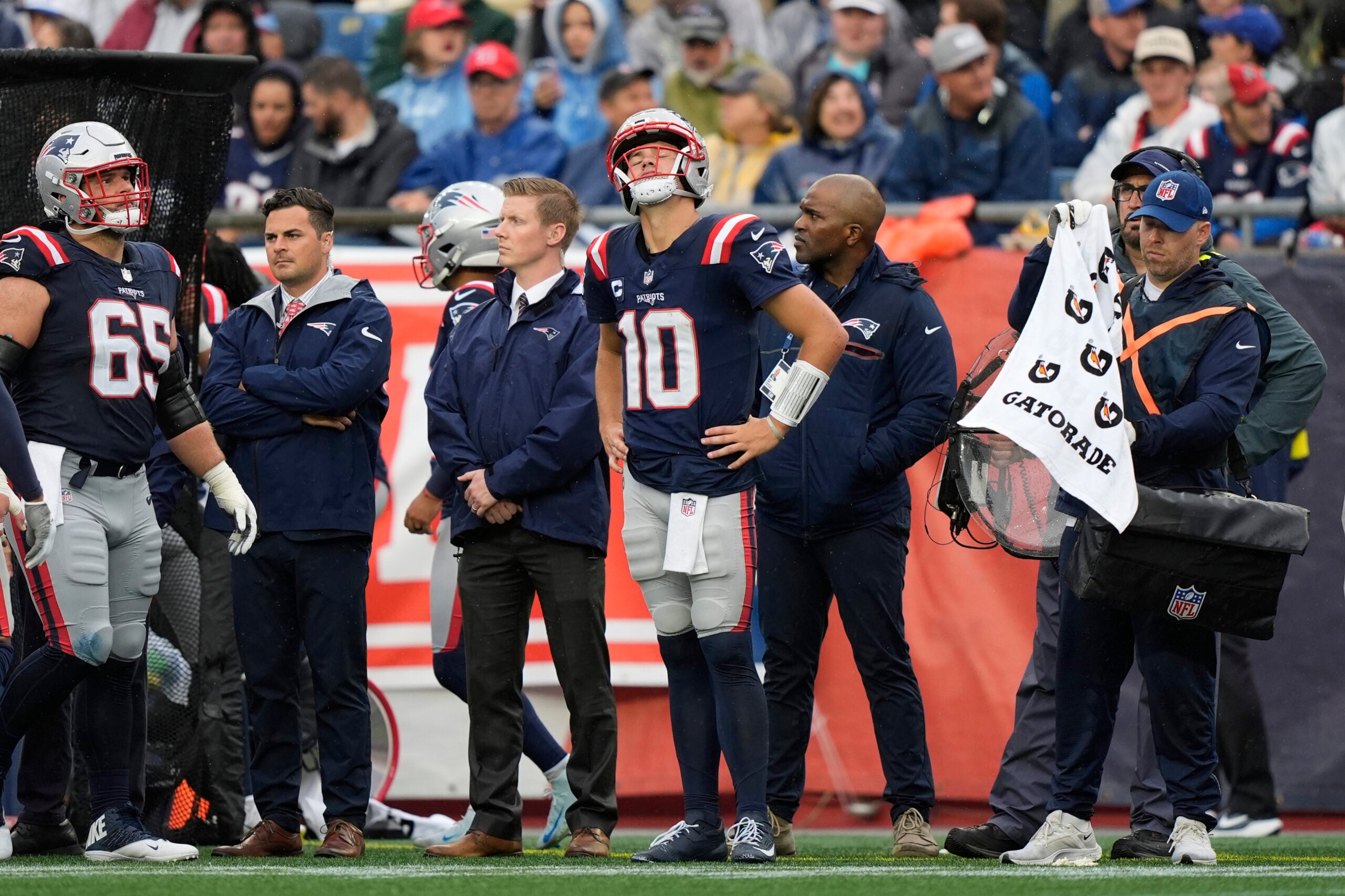 Raiders 17, Patriots 10 (4th): Vegas capitalizes off Maye INT