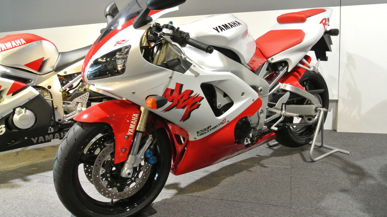 How The Yamaha YZF-R1 Changed Sports Bikes Forever