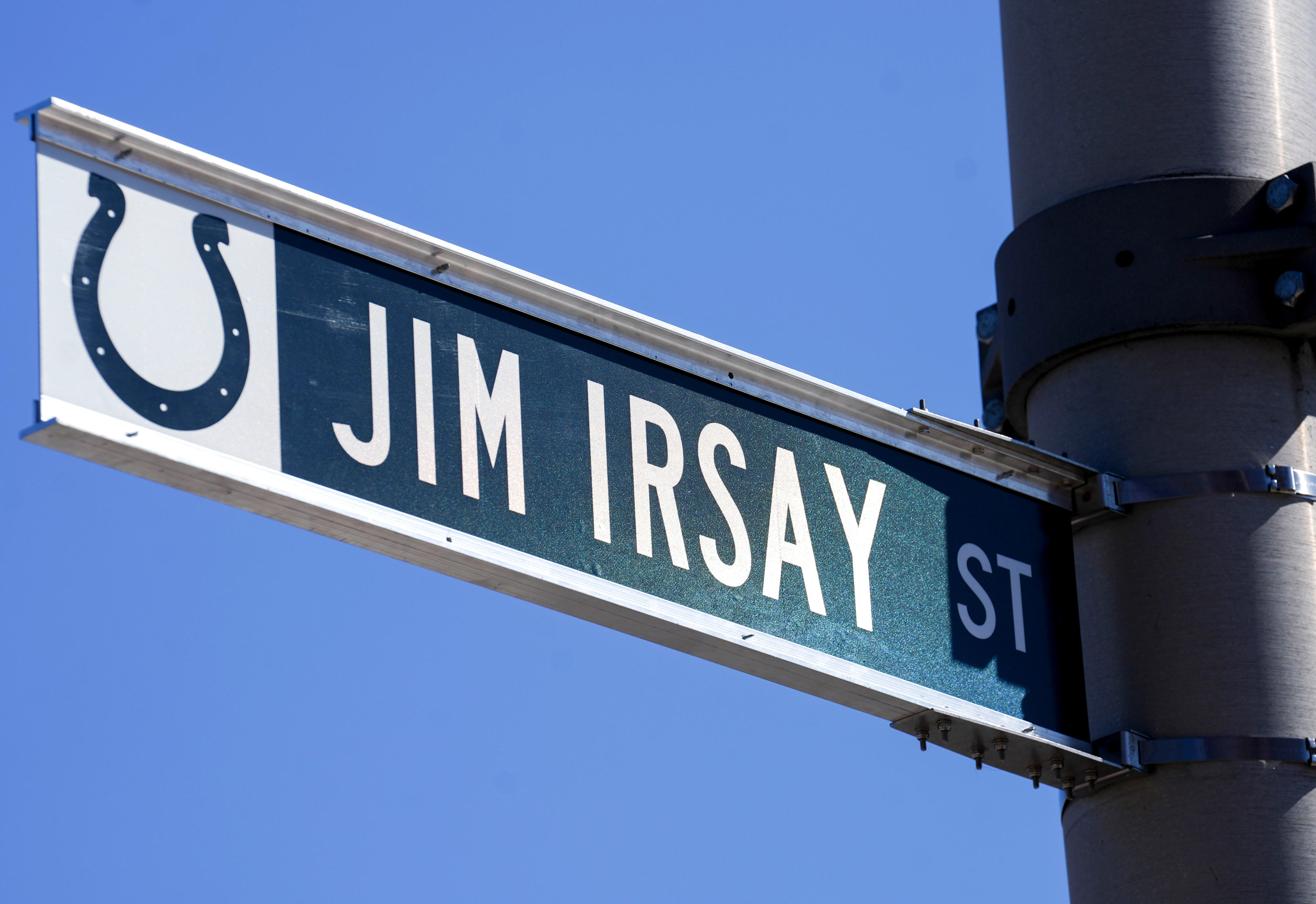 Doyel: Readers wrestle with beauty of Colts win vs. Miami, ugliness of Jim Irsay's ending