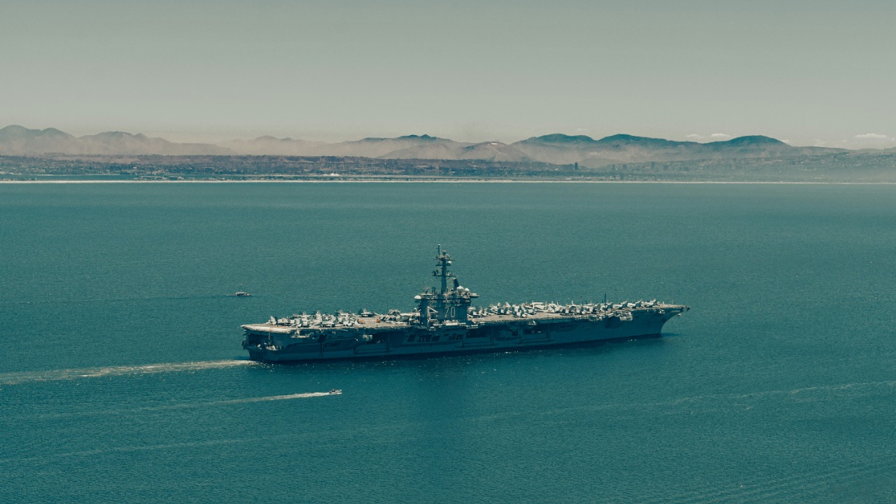 US Navy unveils assault ship hauling 1.2M-pound payload