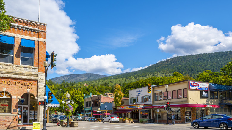 Canada's 'Queen City Of The Kootenays' Is A Fun Nature Escape In The ...
