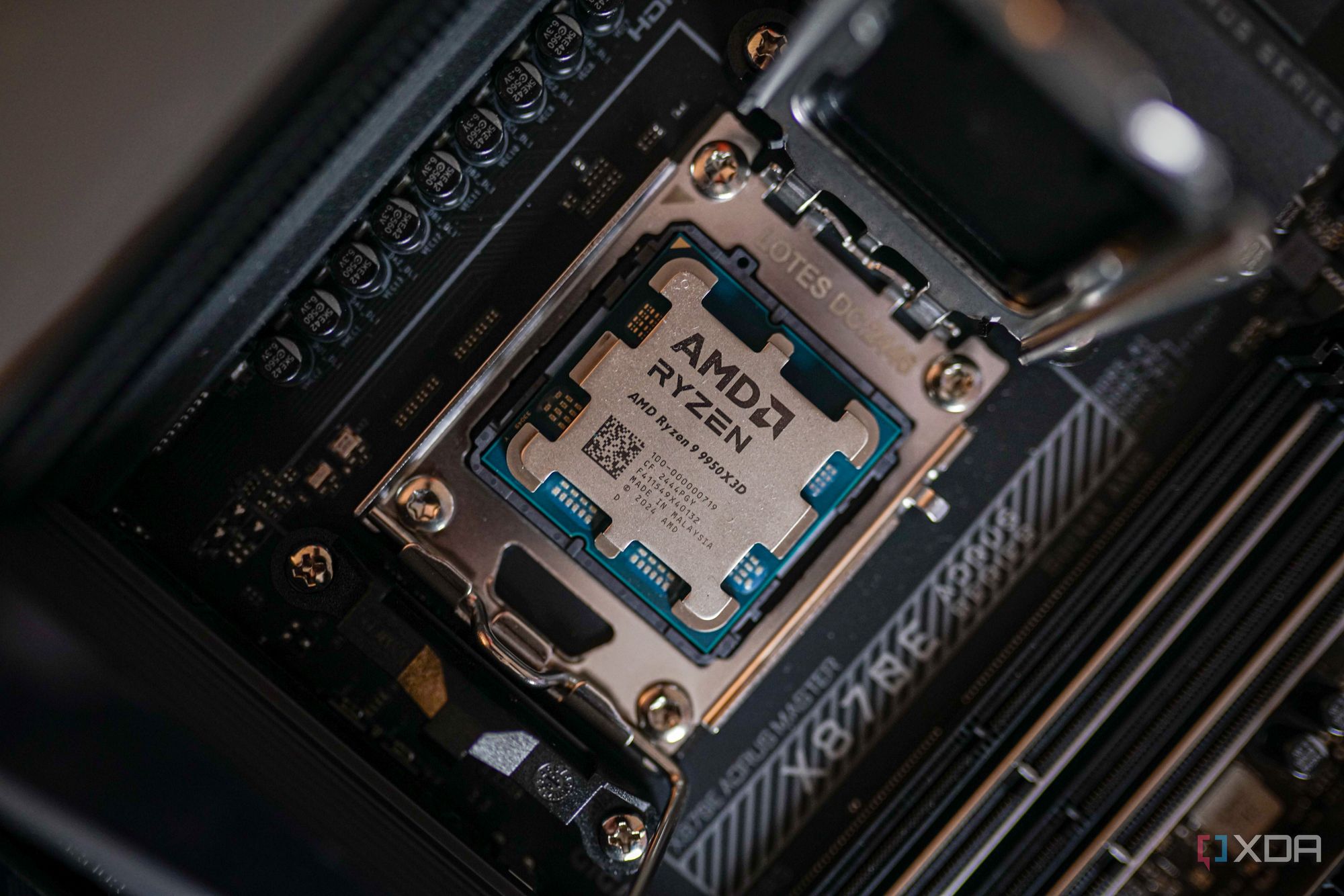 Your CPU never really boosts to the advertised clock speeds