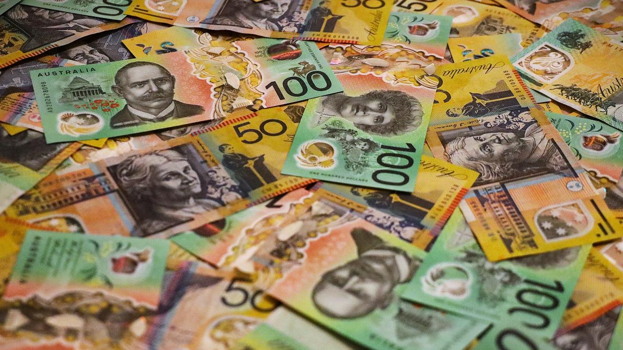 Woolies, Coles face $1bn blowout