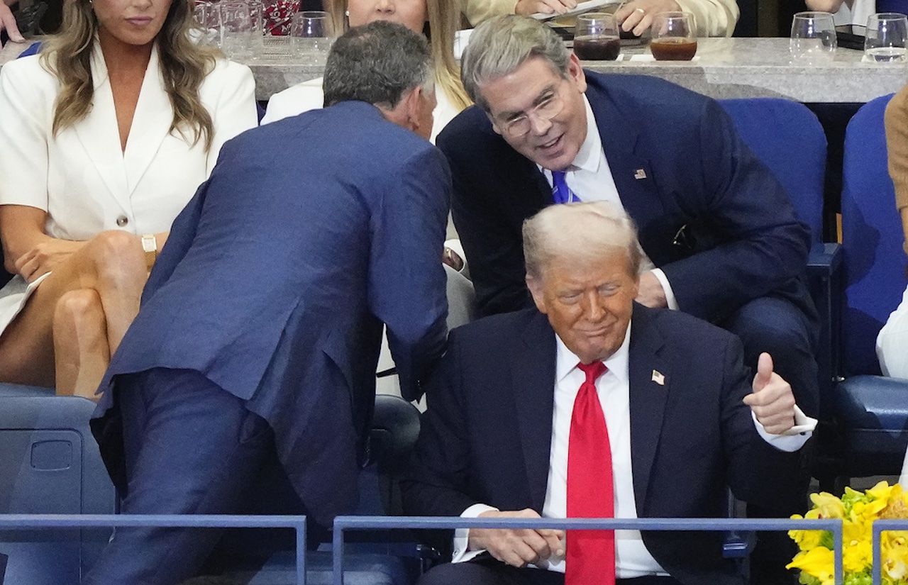 ‘The Fans Were Great!’ Trump Shakes Off Relentless Booing During Anthem ...