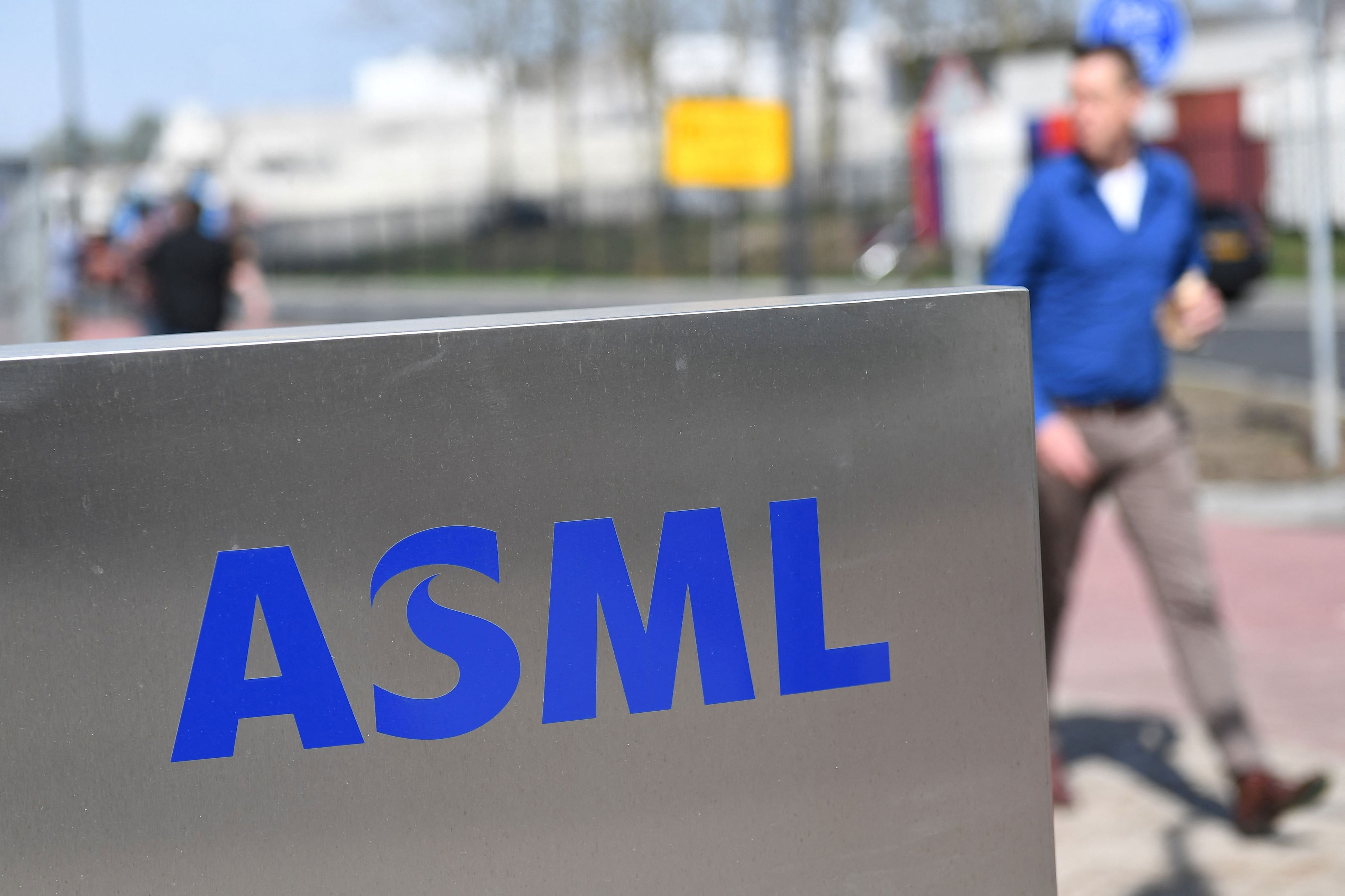 ASML becomes largest shareholder in European OpenAI Mistral AI