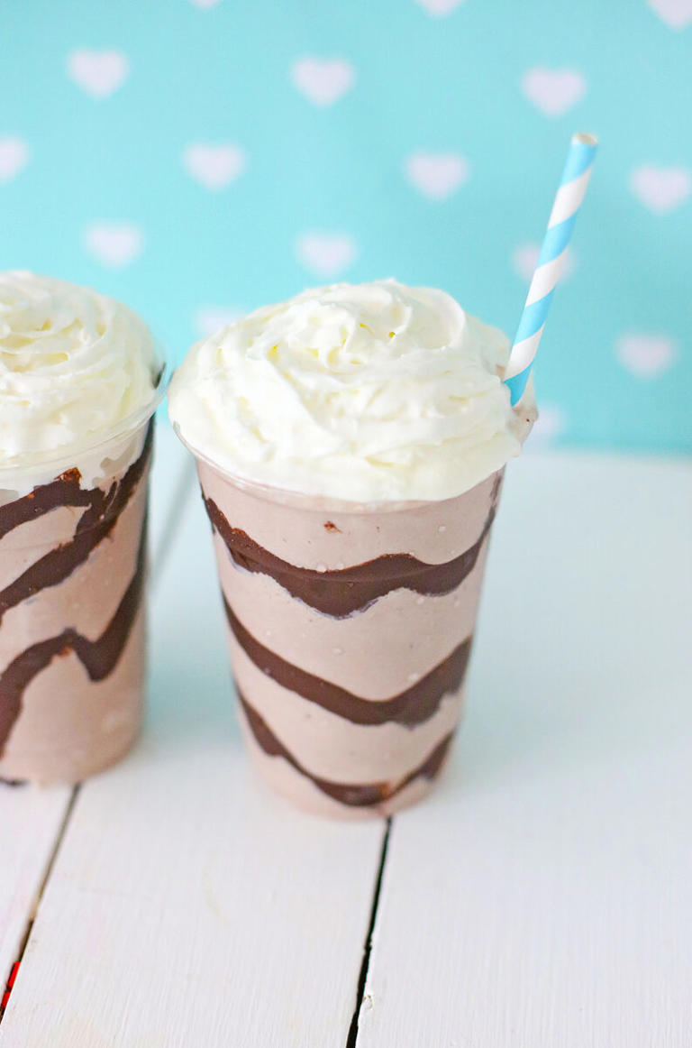 Copycat Dunkin frozen hot chocolate