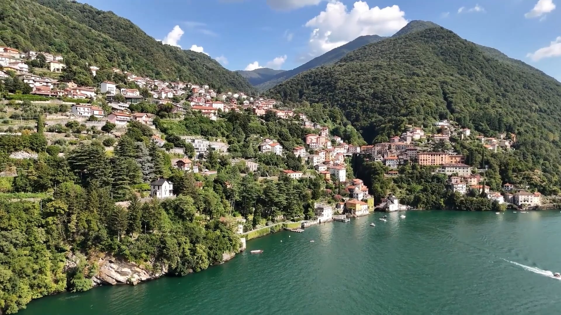 Nesso sul Lago di Como: splendide riprese con drone di una gemma ...