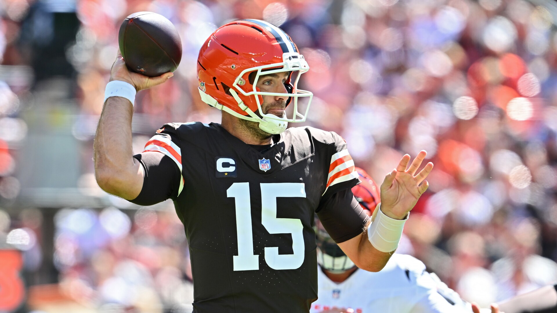 Joe Flacco's first TD pass of 2025 gives Browns 16-14 lead