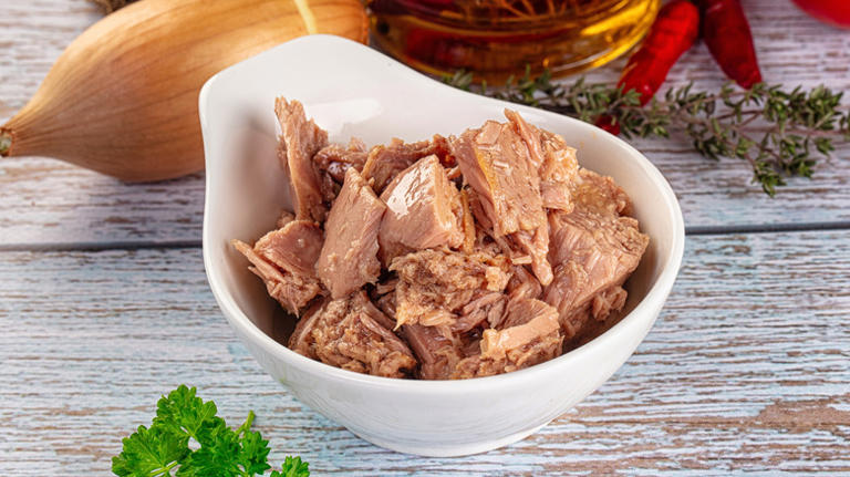 The Easiest Way To Tell Solid Tuna Apart From Chunk