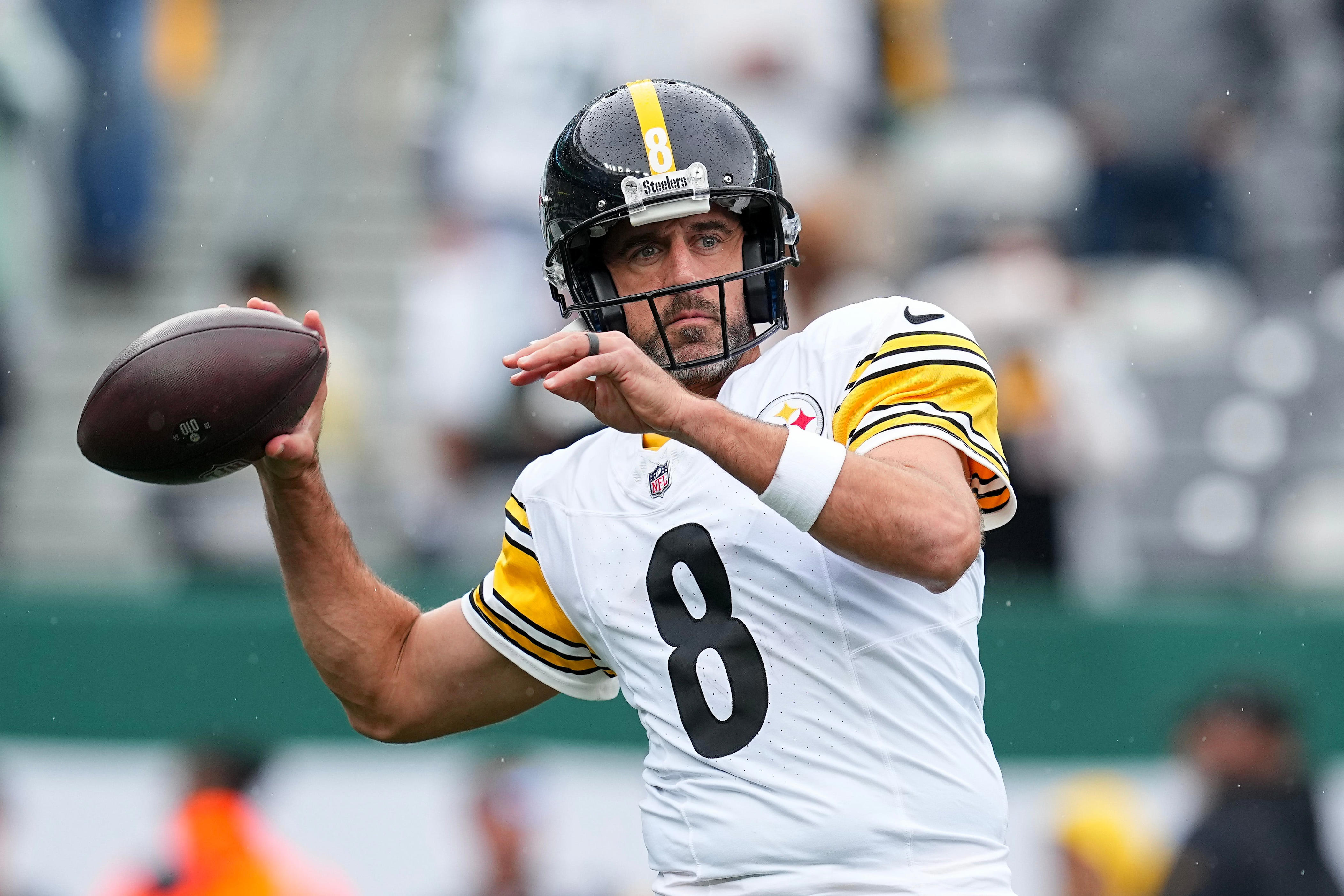 Aaron Rodgers passes Brett Favre for most touchdown passes all-time ...