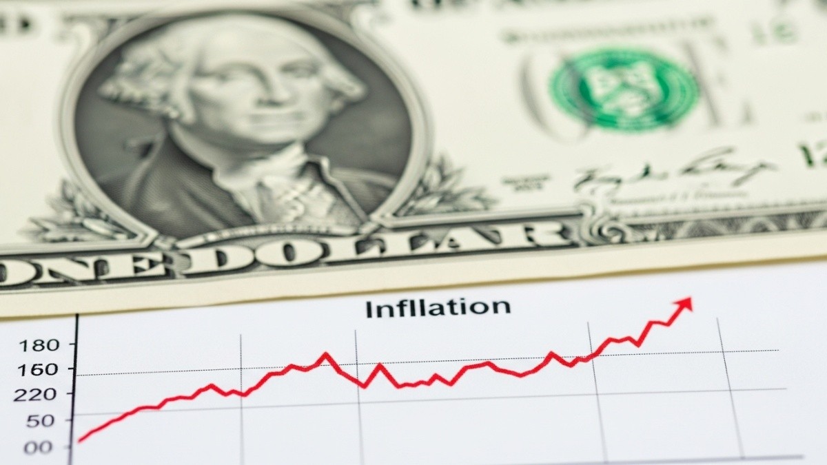 Is the Fed too late? Experts question power of rate cuts now