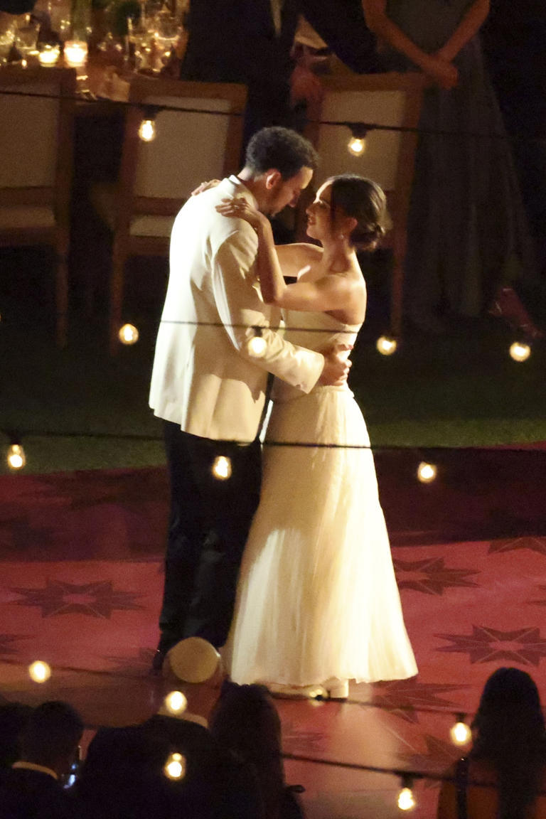 Kyle Richards and Mauricio Umansky’s daughter Alexia marries Jake ...