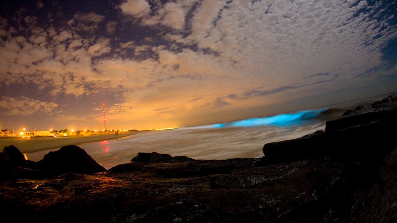 7 rare natural events that look impossible but are real