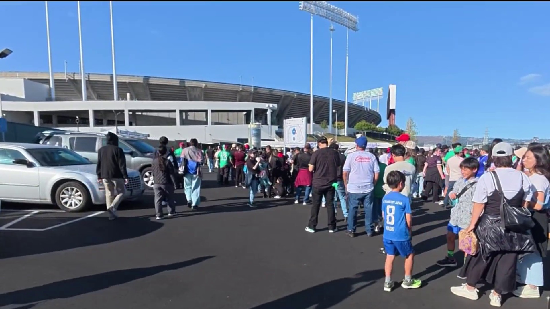 Mexico-Japan soccer match brings a full crowd to Oakland's Coliseum