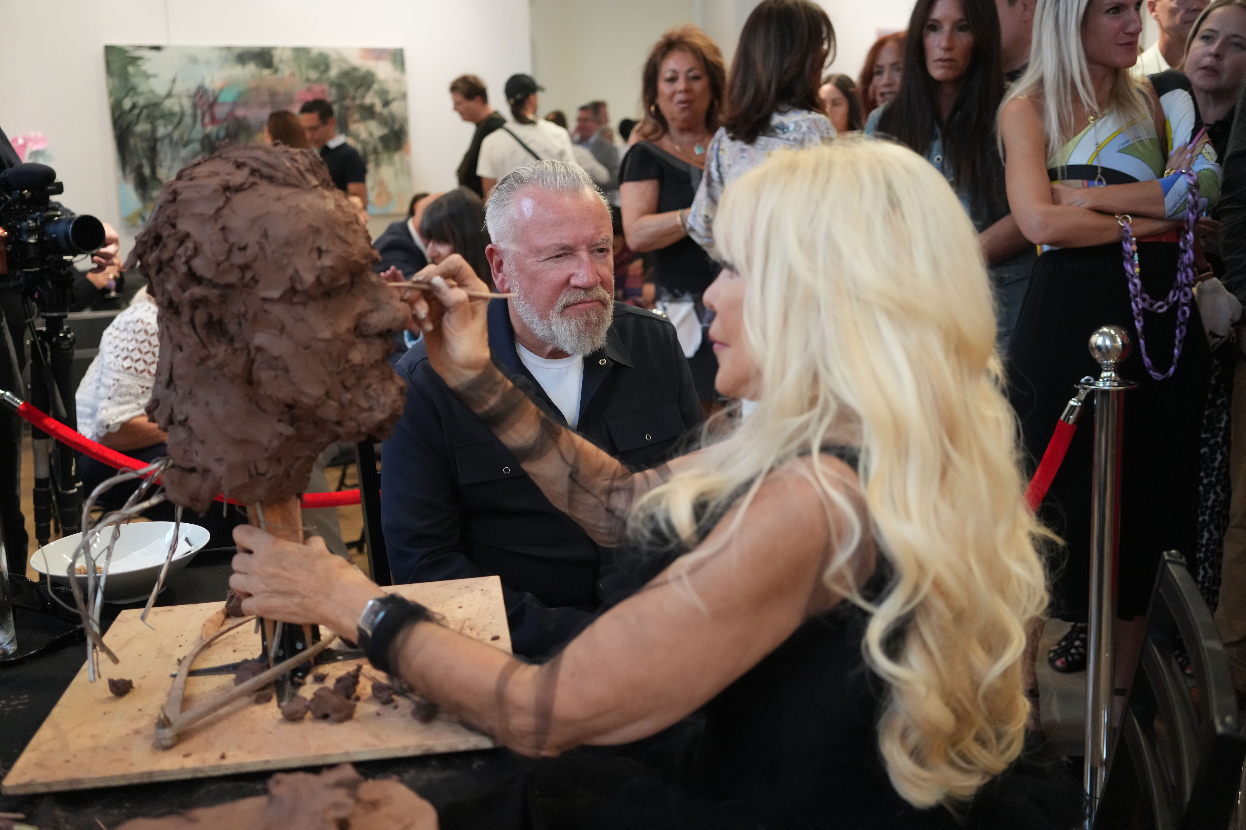 Ray Winstone says live sculpting event for veterans’ charity was a ‘no ...