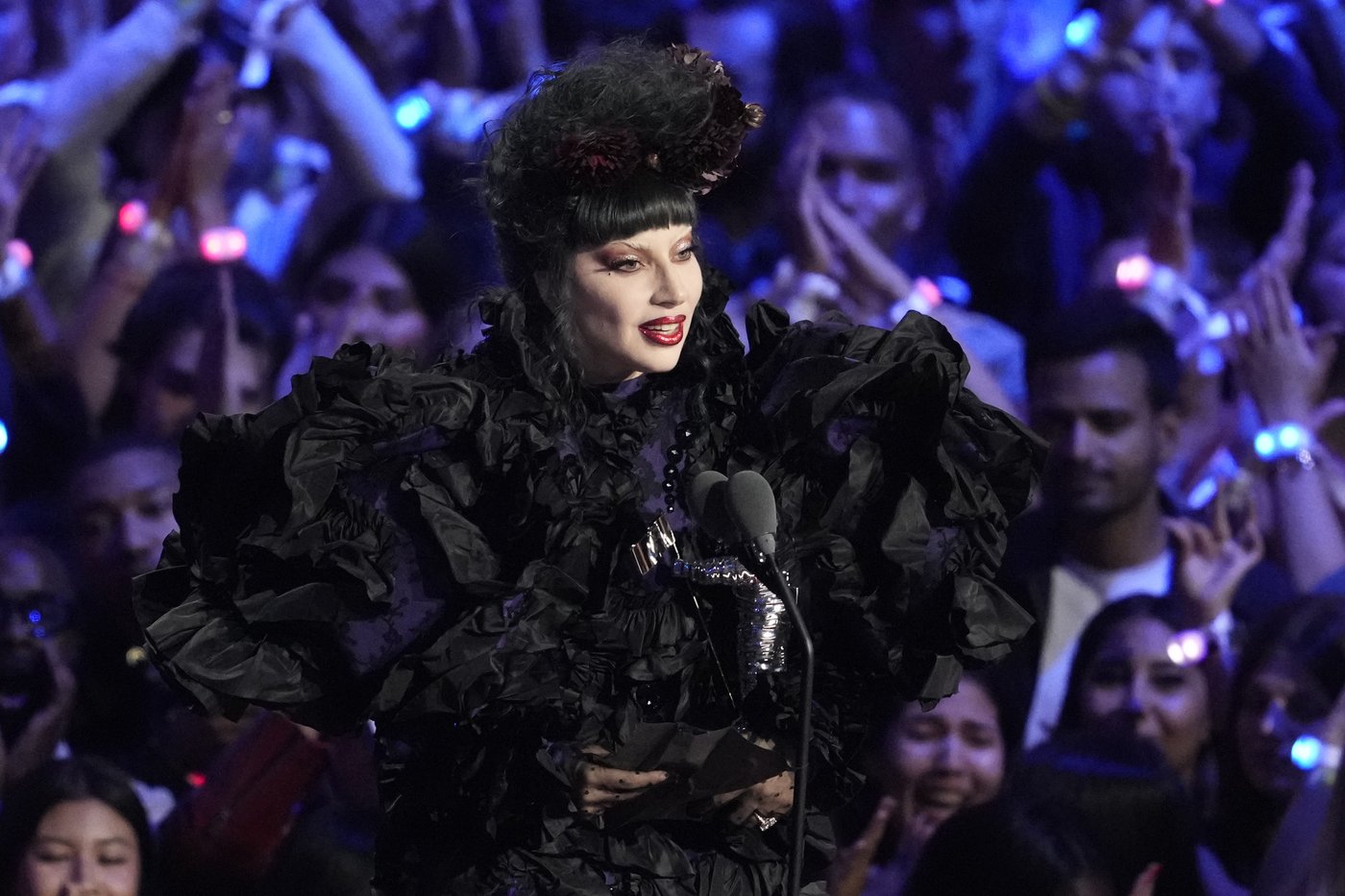 Lady Gaga dazzles at MTV Video Music Awards, which honor Mariah Carey ...